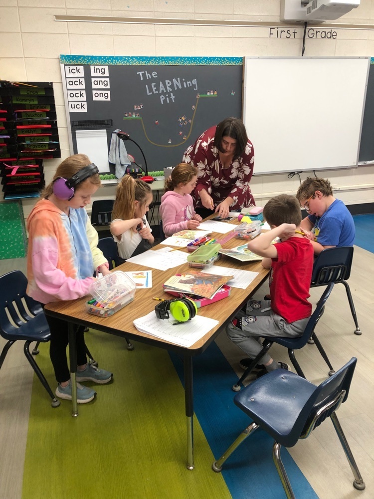 Live Feed | Geneseo CUSD #228